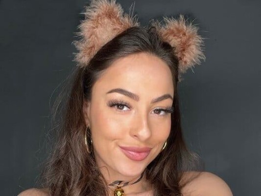 RoxyWintersBabestation on Live Sex Cam & Webcam Chat - RabbitsCams